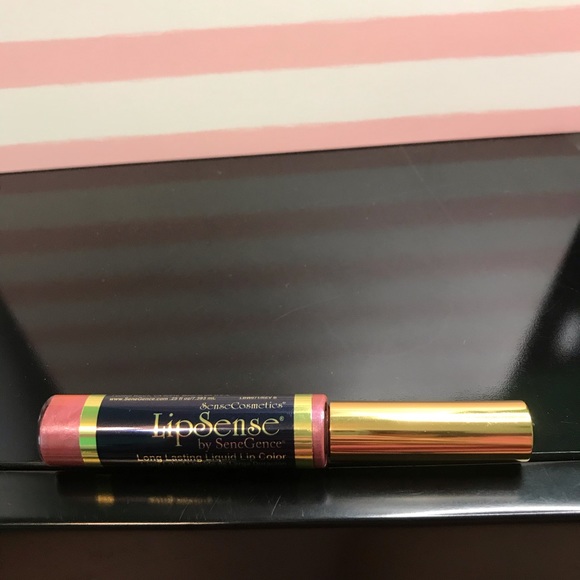 LipSense | Makeup | Lipsense Violette | Poshmark